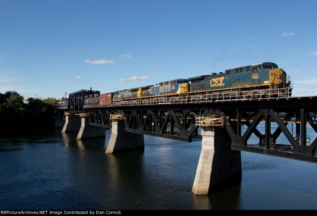 CSXT 474 Leads M427 over the Merrimack River